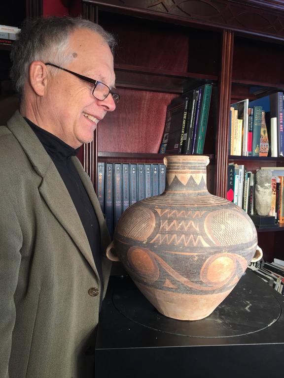 China Handsome Large Machang Neolithic Decorative Pot, 20th Century at ...
