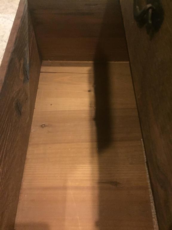 Vintage Japanese Chest, All Original For Sale at 1stDibs
