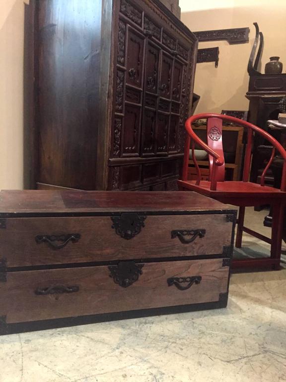 Vintage Japanese Chest, All Original For Sale at 1stDibs
