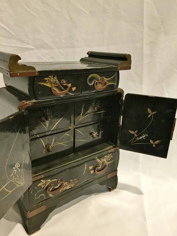 Exquisite Japanese Lacquer Jewelry Box at 1stDibs