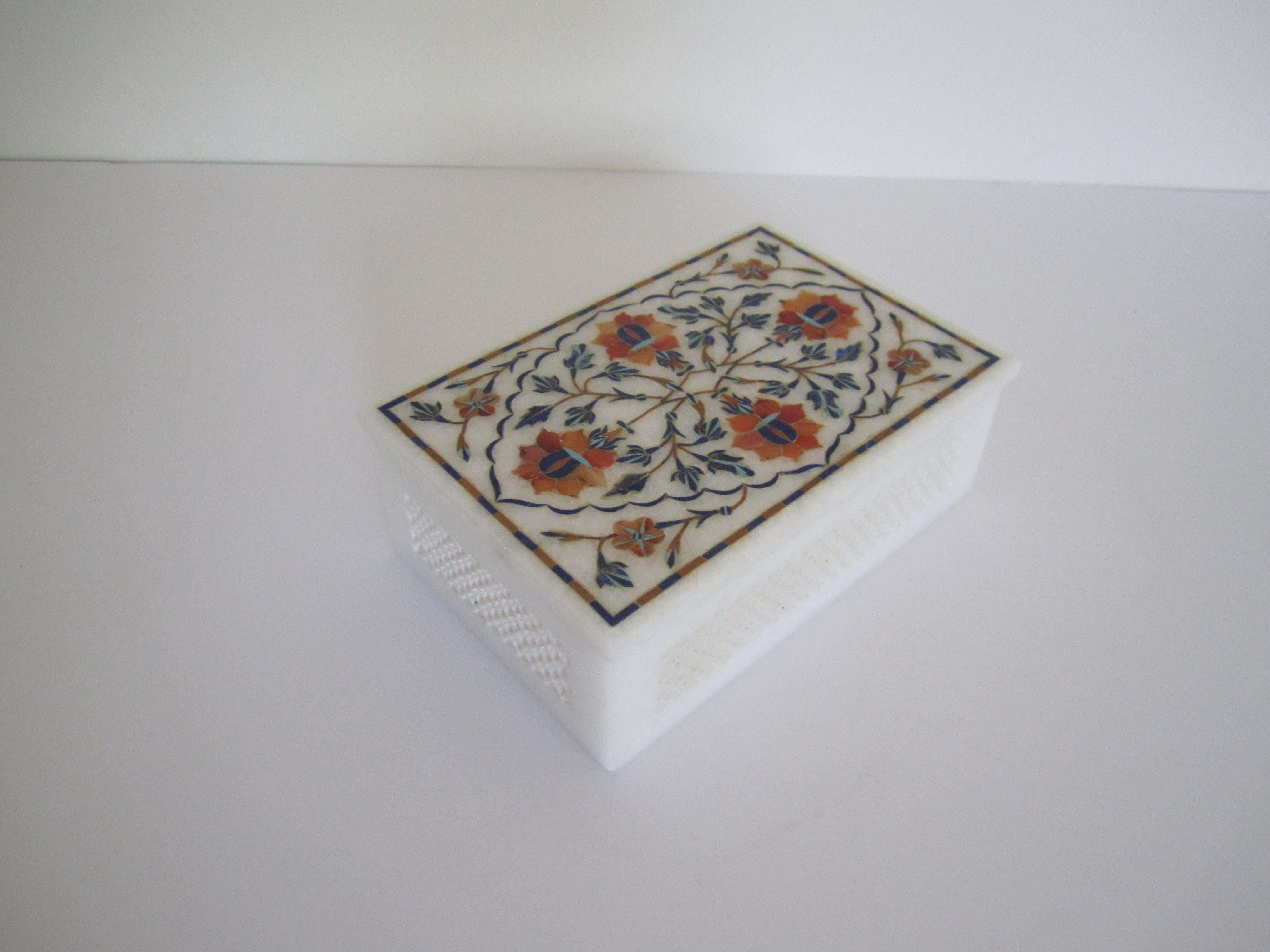 Vintage White Marble Box with Inlaid Top at 1stDibs