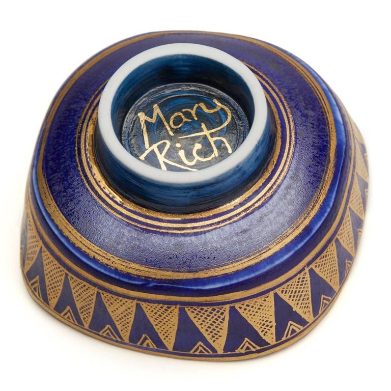Mary Rich Studio Pottery Geometric Design Bowl, 20th Century at 1stDibs