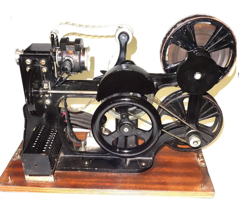 Pathe 28mm Hand Crank Movie Projector, circa 1918, with Film, Vintage ...