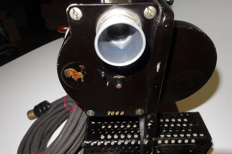 Pathe 28mm Hand Crank Movie Projector, circa 1918, with Film, Vintage ...