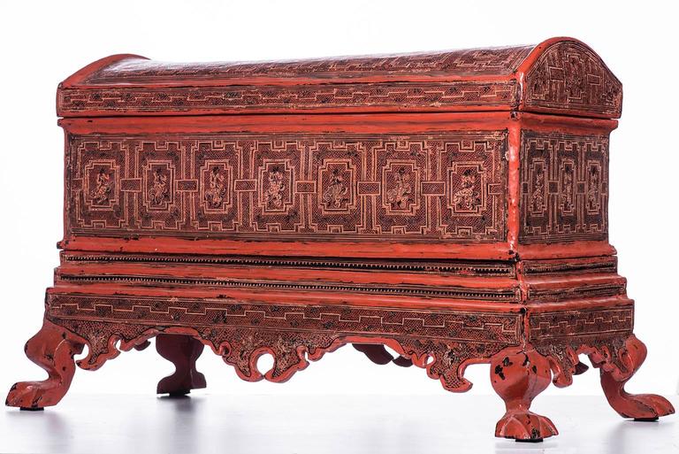 Burmese Lacquered and Engraved Wooden Box For Sale at 1stDibs