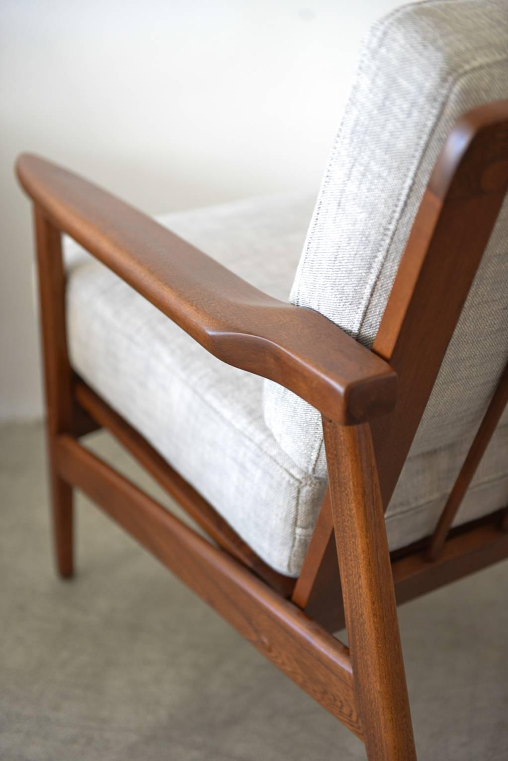 Sculpted Walnut Spindle Back Lounge Chair at 1stDibs