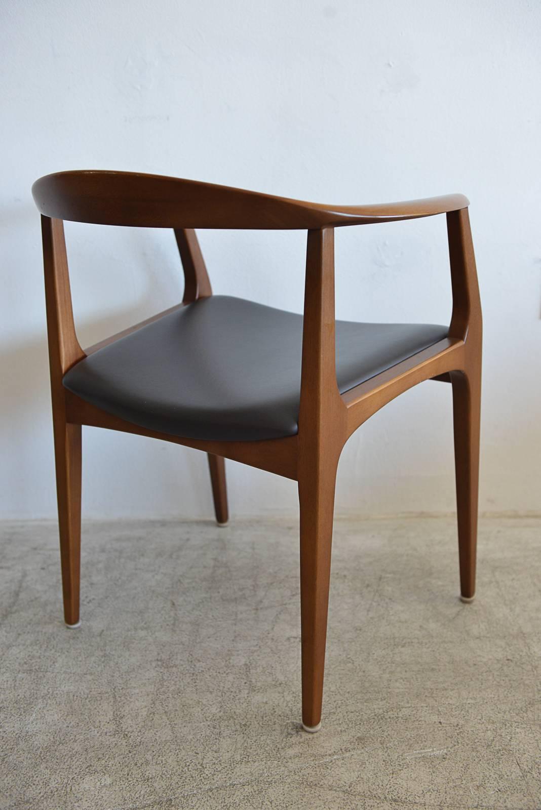 Set of Six Sculpted Dining Chairs by Aristeu Pires at 1stDibs