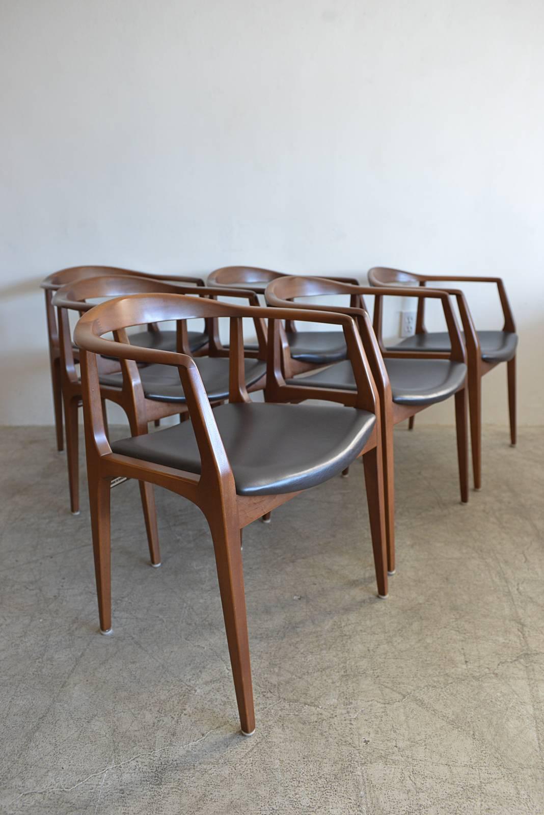Set of Six Sculpted Dining Chairs by Aristeu Pires at 1stDibs