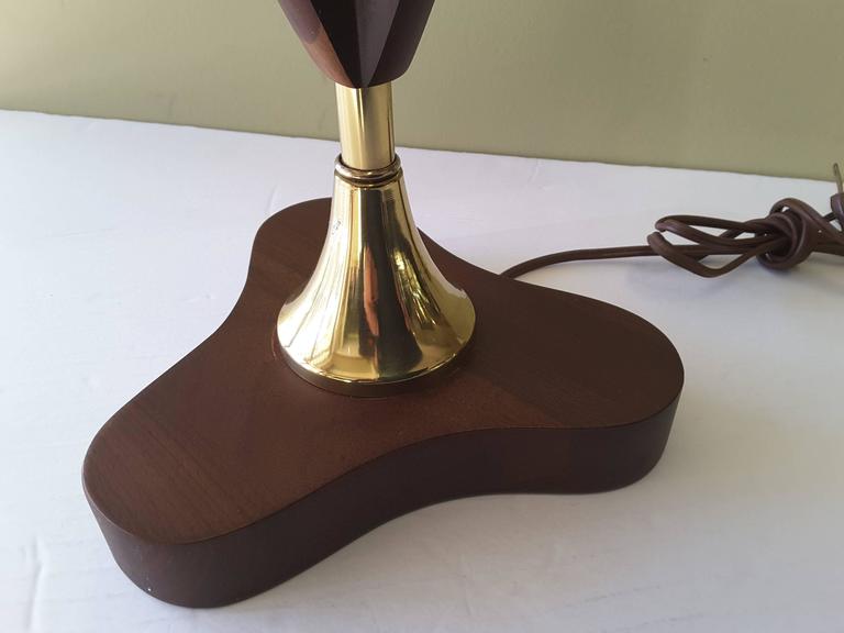 Mid-Century Symmetrical Brass and Teak Table Lamp For Sale at 1stDibs