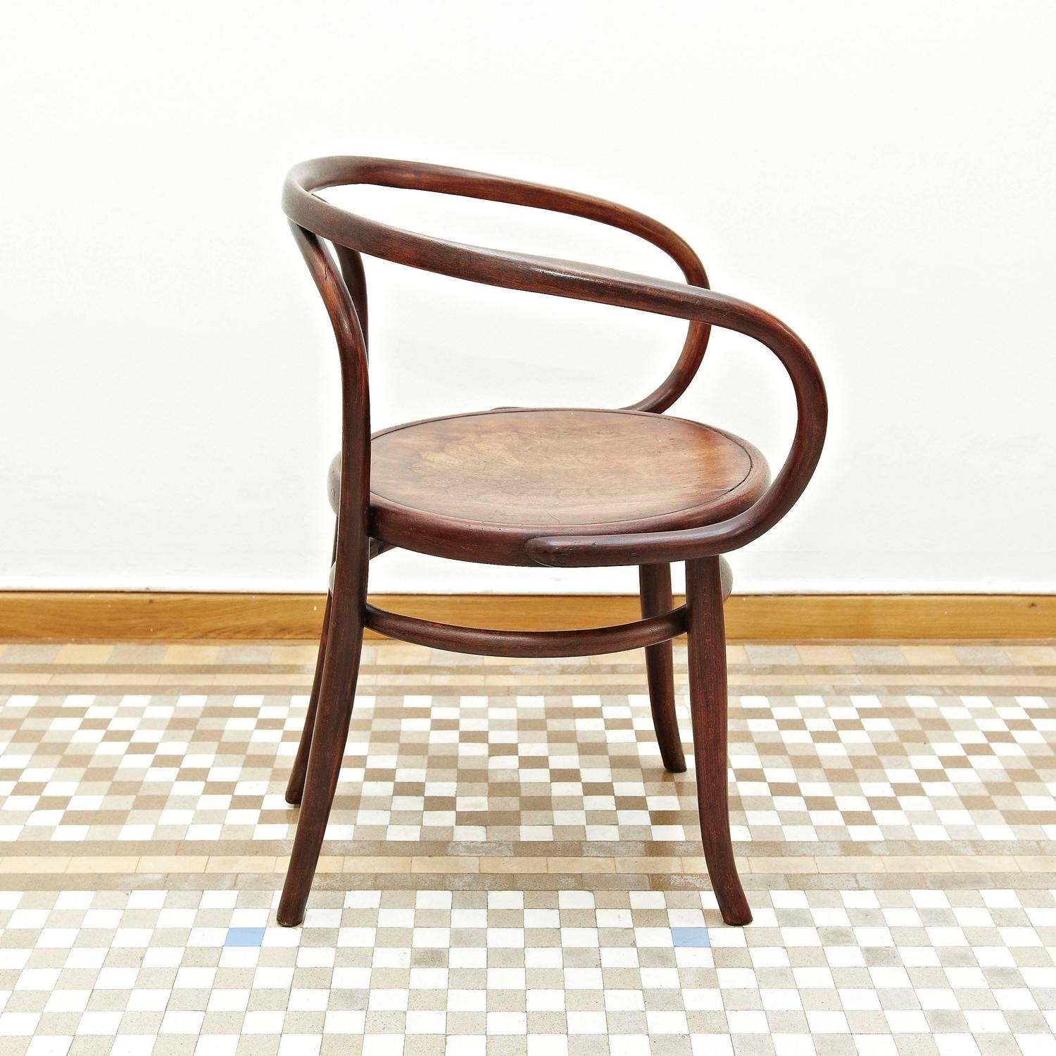 Thonet 209 Armchair by Auguste Thonet for Thonet, circa 1900 at 1stdibs