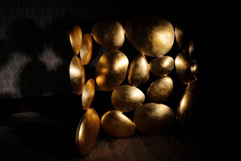 Gold Pebble Screen Gold Leaf Painted For Sale at 1stDibs