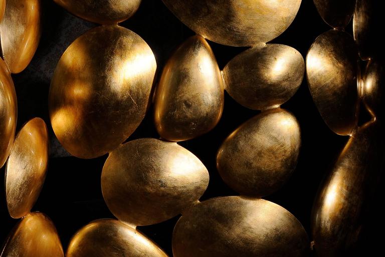 Gold Pebble Screen Gold Leaf Painted For Sale at 1stDibs