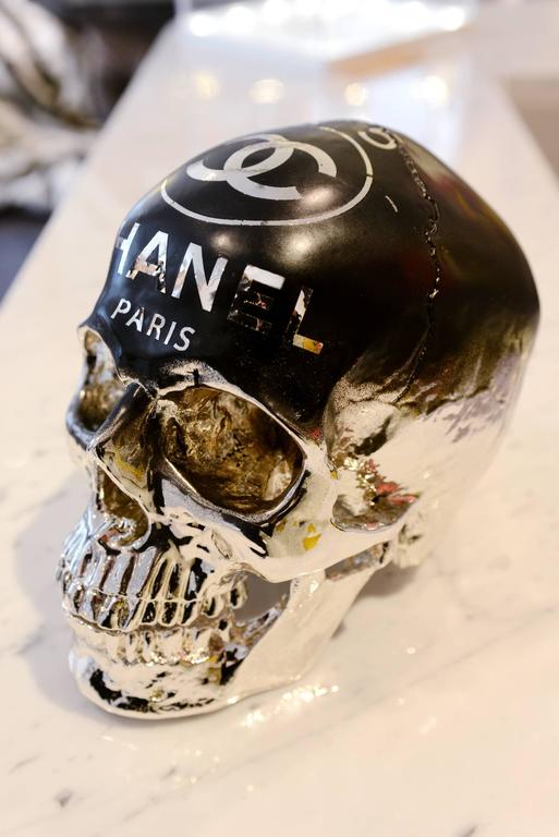 Skull Chanel in Polished Chrome under Plexiglass Led Box Limited ...