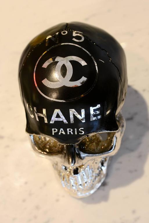 Skull Chanel in Polished Chrome under Plexiglass Led Box Limited ...