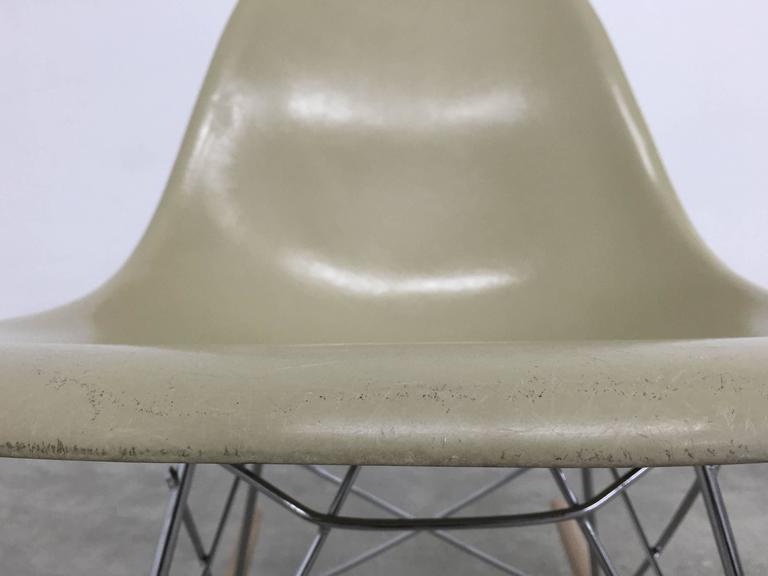 Eames Side Shell Rocking Chair at 1stDibs