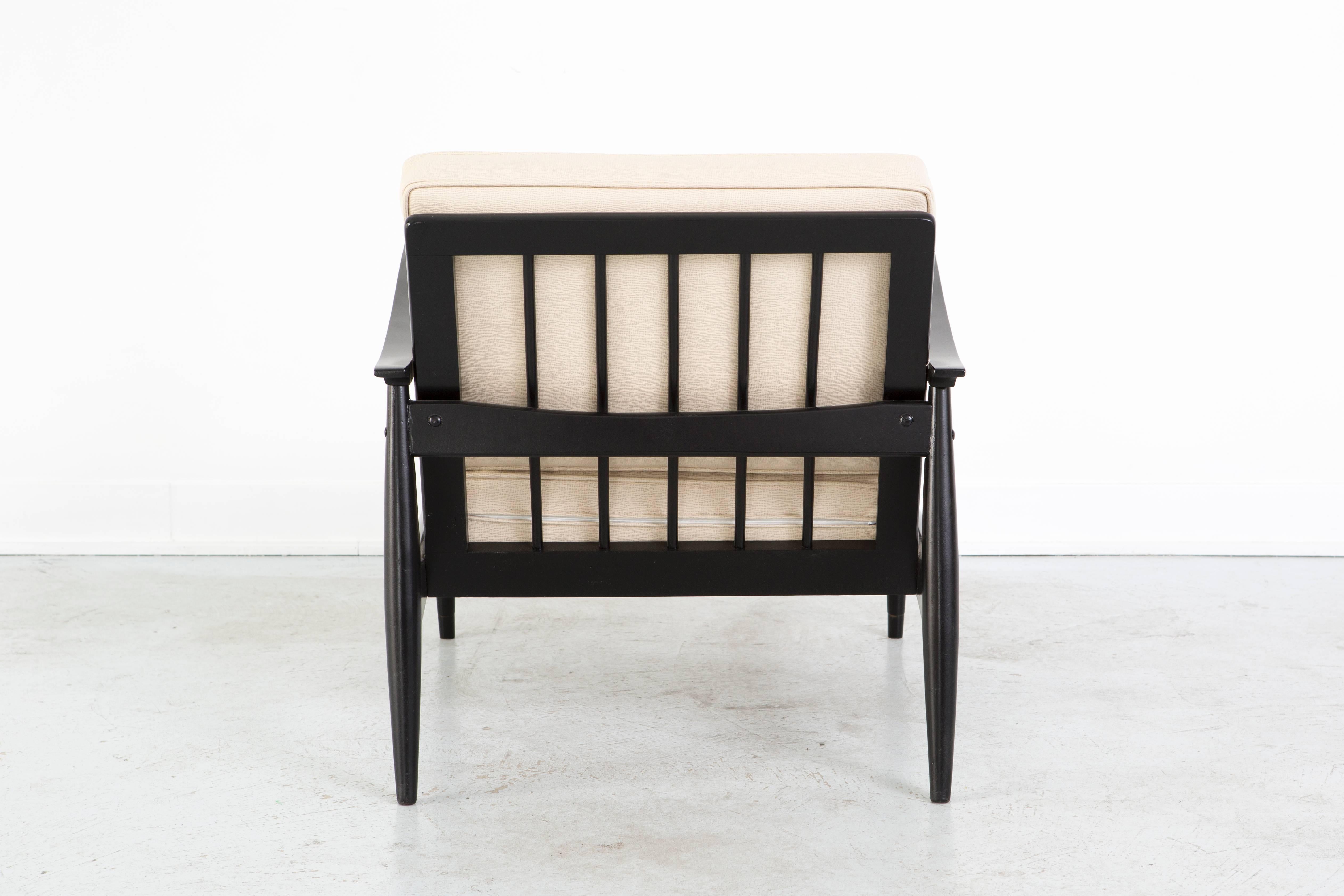 Mid-Century Modern Leather Lounge Chair by Associated Factories ...