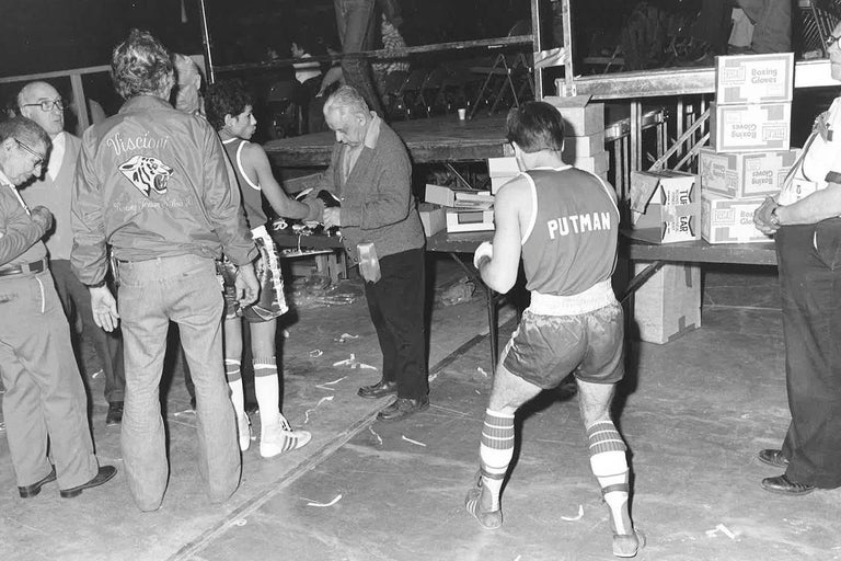 67 Vintage Chicago Boxing Photos, circa 1980s For Sale at 1stDibs ...