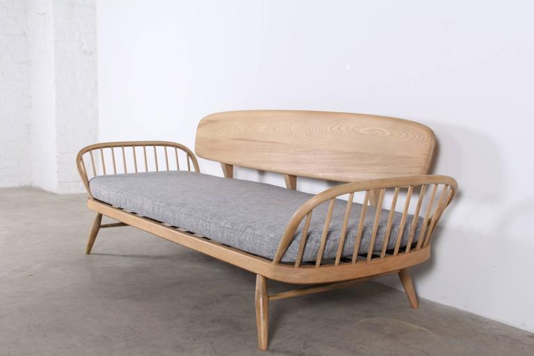 Luigi Ercolani for Ercol Daybed Couch Sofa Model 355 For Sale at 1stDibs