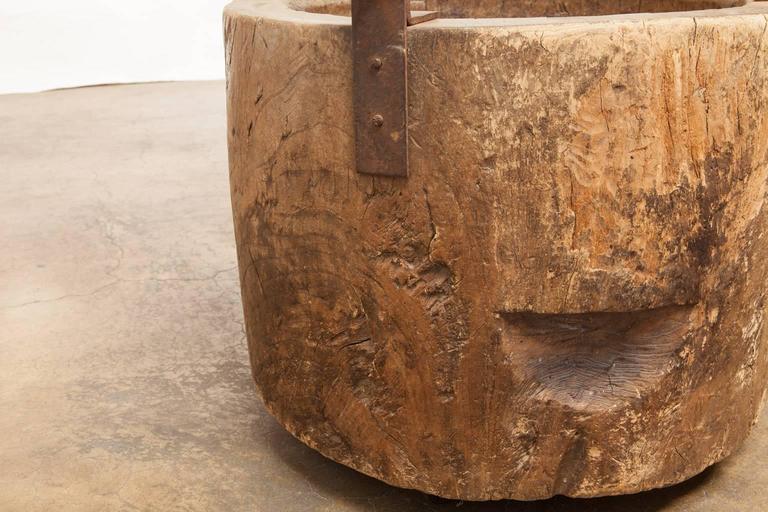 Organic Reclaimed Japanese Usu Tree Trunk Pedestal Dining Table at ...