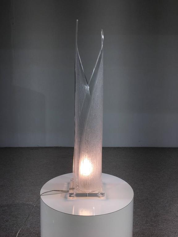 Elegant Mid-Century Rougier Style Molded Acrylic Sculptural Table Lamp ...
