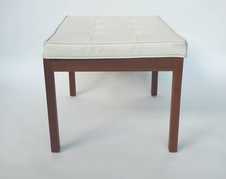 1960s White Vinyl Tufted Bench by Hibriten Chair Co at 1stDibs