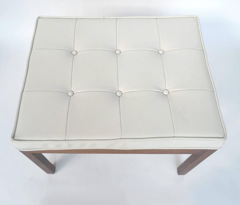 1960s White Vinyl Tufted Bench by Hibriten Chair Co at 1stDibs