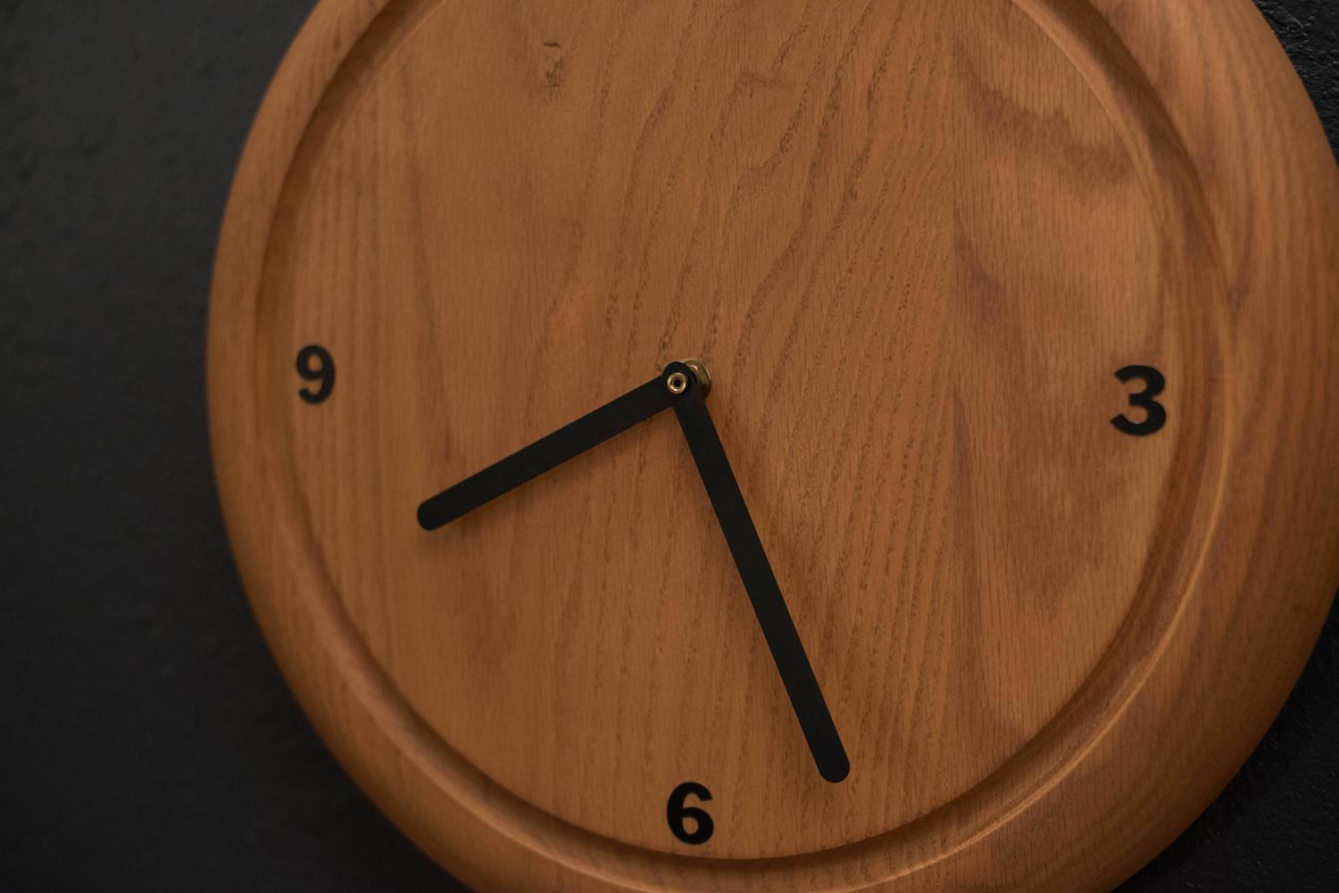 Vintage Solid Wood Wall Clock by Howard Miller For Sale at 1stdibs