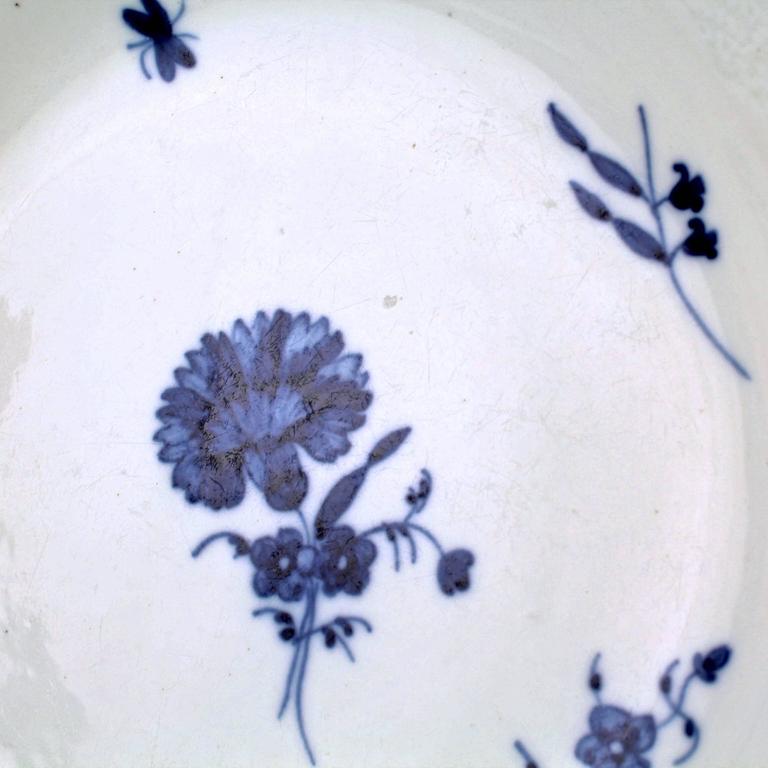 18th Century Chantilly Soft Paste Blue and White Porcelain Bowl at 1stDibs