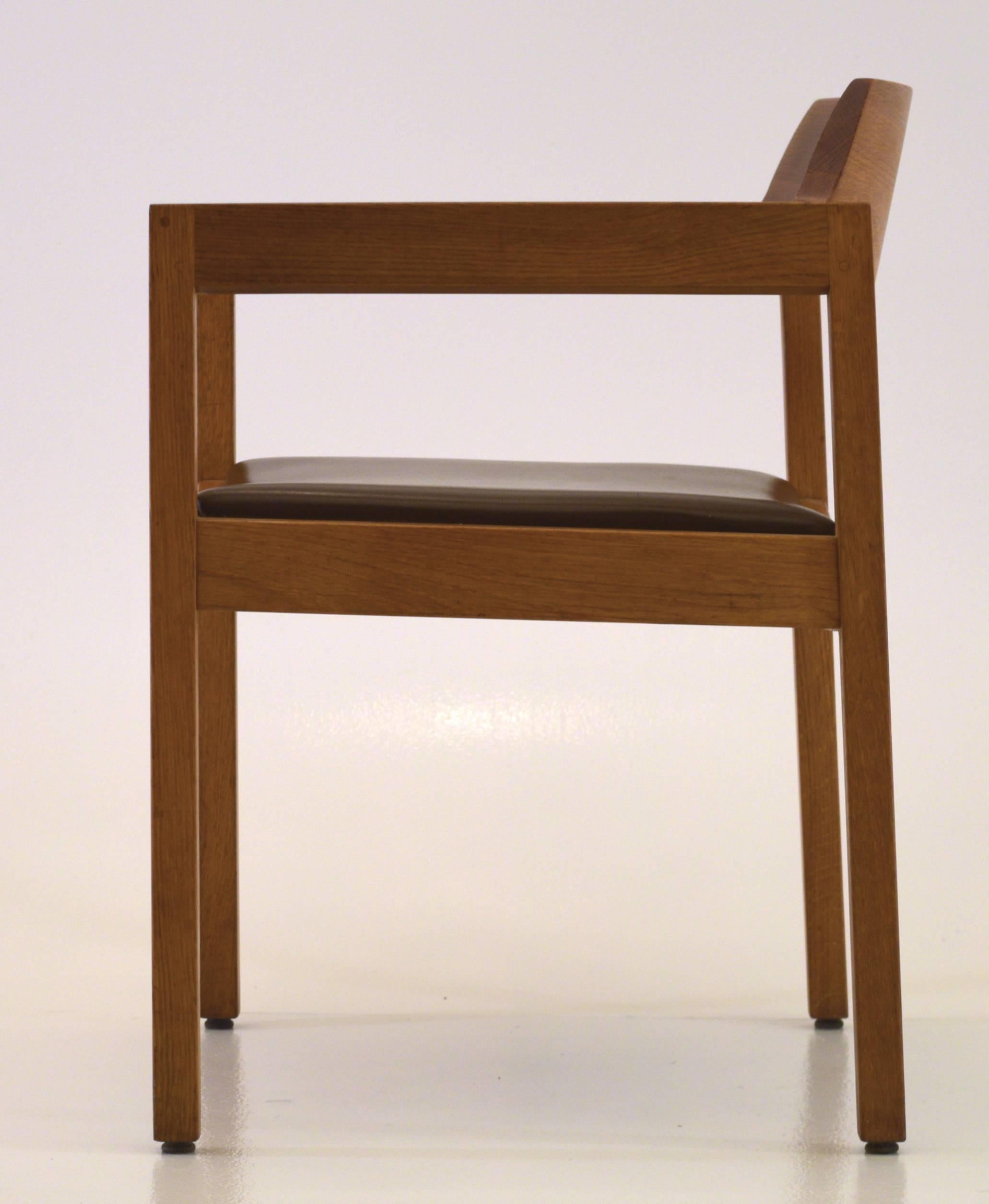 Single Desk Chair by the Gunlocke Company at 1stDibs | gunlocke chair ...