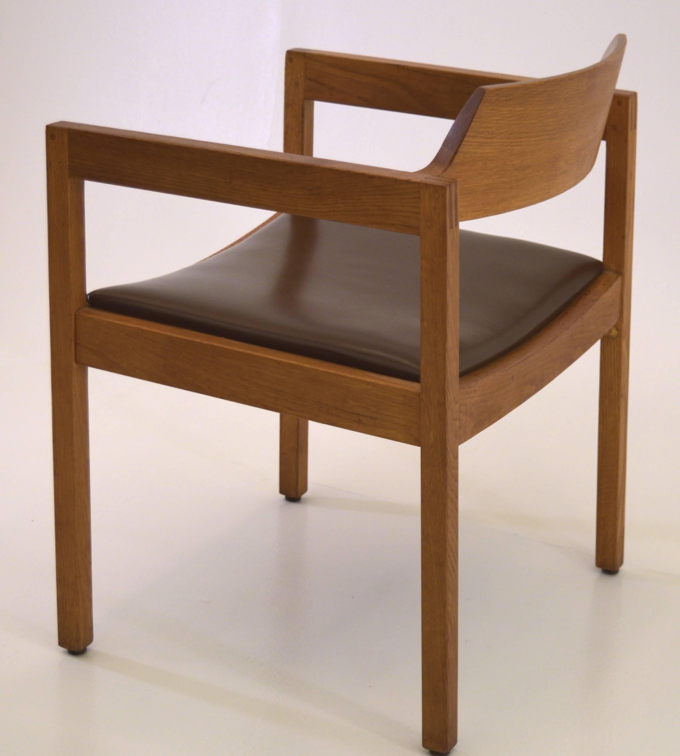 Single Desk Chair by the Gunlocke Company at 1stDibs | gunlocke chair ...