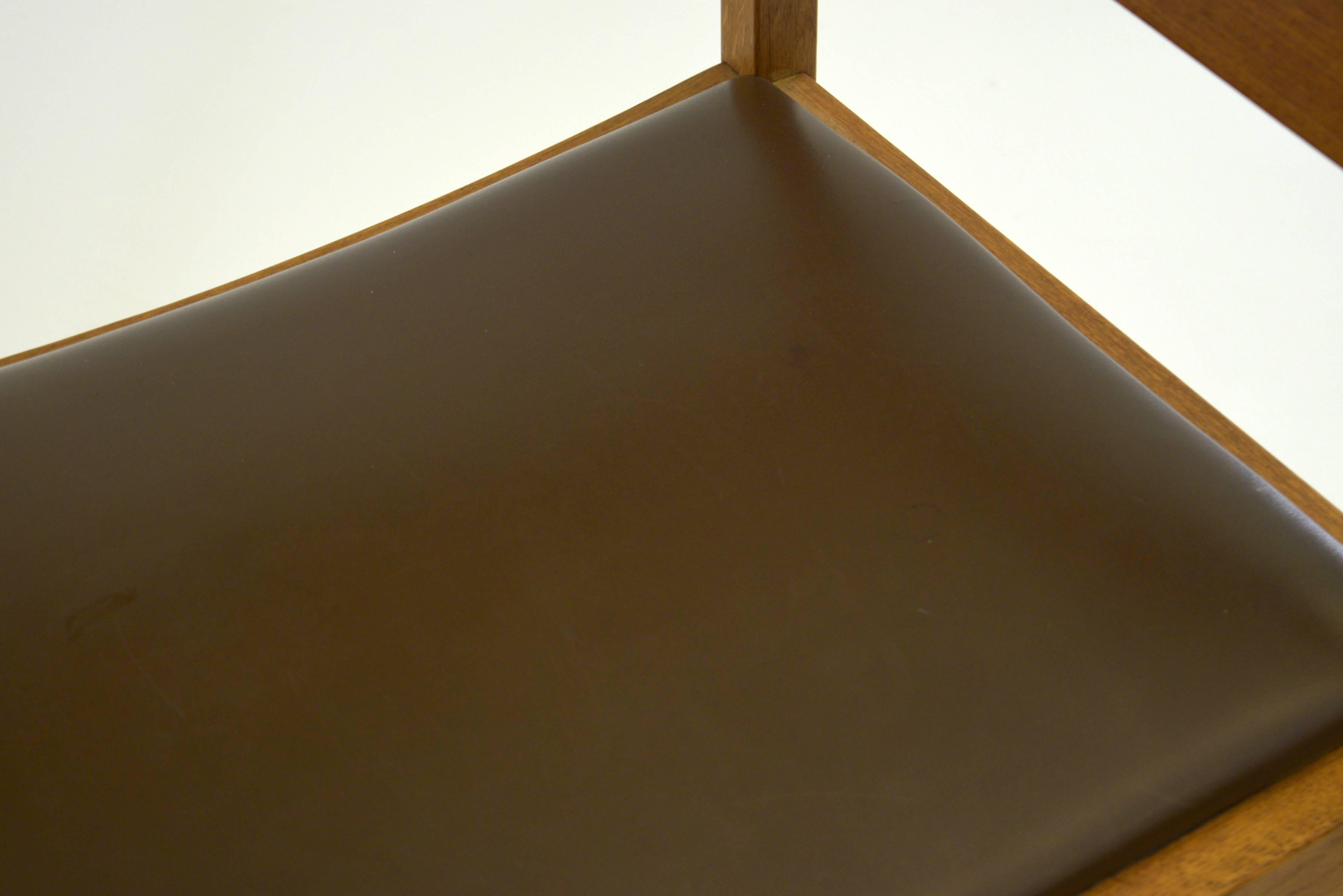 Single Desk Chair by the Gunlocke Company at 1stDibs | gunlocke chair ...