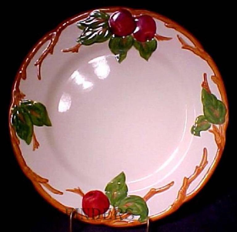 Franciscan China Apple USA Pattern 99-Piece Set Service for Ten at 1stDibs