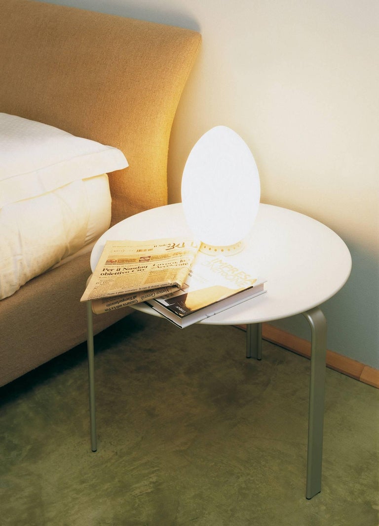 "Uovo" Led Table Lamp in Metal Frame and Blown Glass Designed by ...