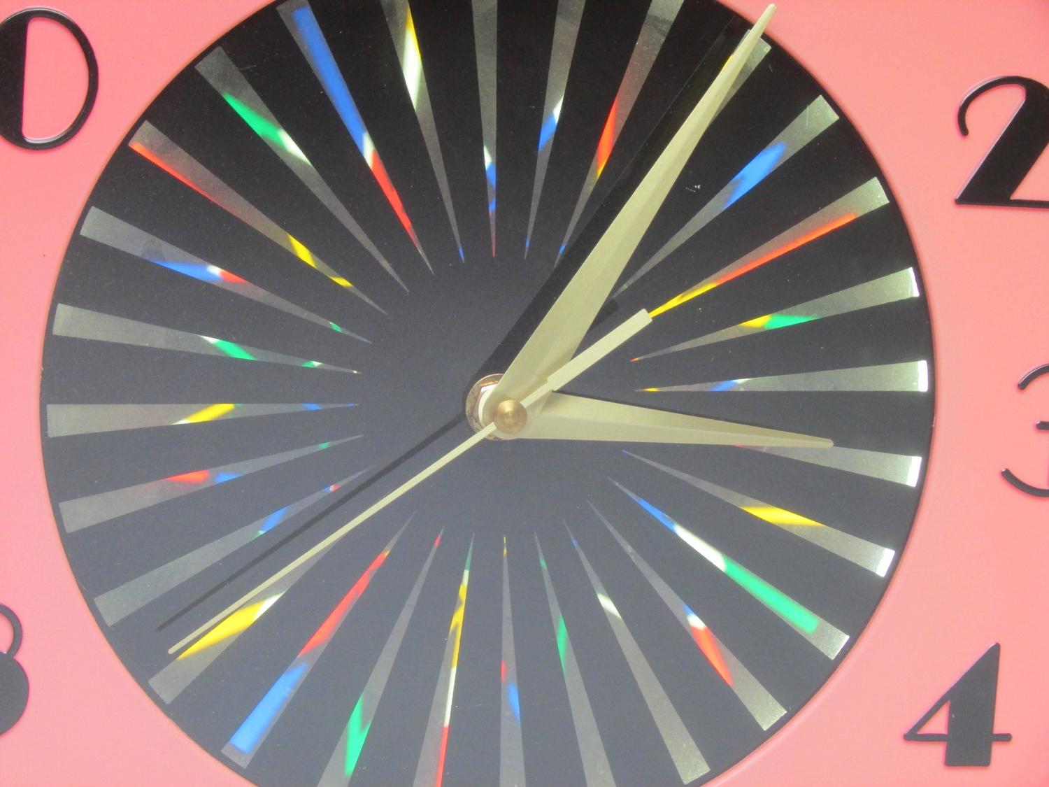 1950s Kaleidoscope Clock with Psychedelic Starburst For Sale at 1stdibs