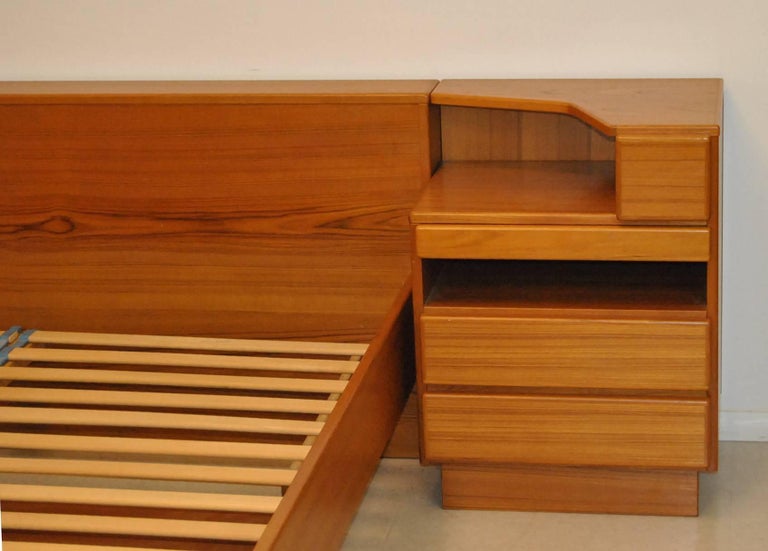 Danish Modern Teak Modular Queen Size Bed and Nightstands at 1stDibs ...
