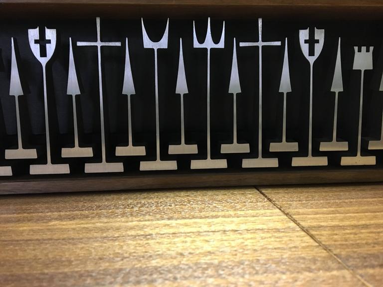 Aluminum Chess Set by Austion Cox, Alcoa For Sale at 1stDibs | alcoa ...