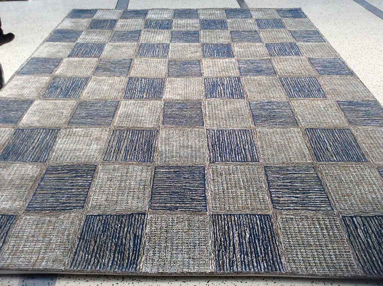 Cross Weave Tufted Rug For Sale at 1stDibs