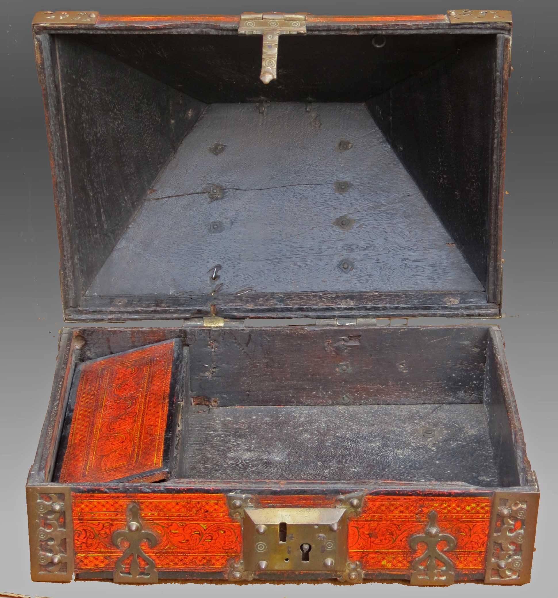 Antique "Malabar Box", Kerala, 19th Century For Sale at 1stDibs