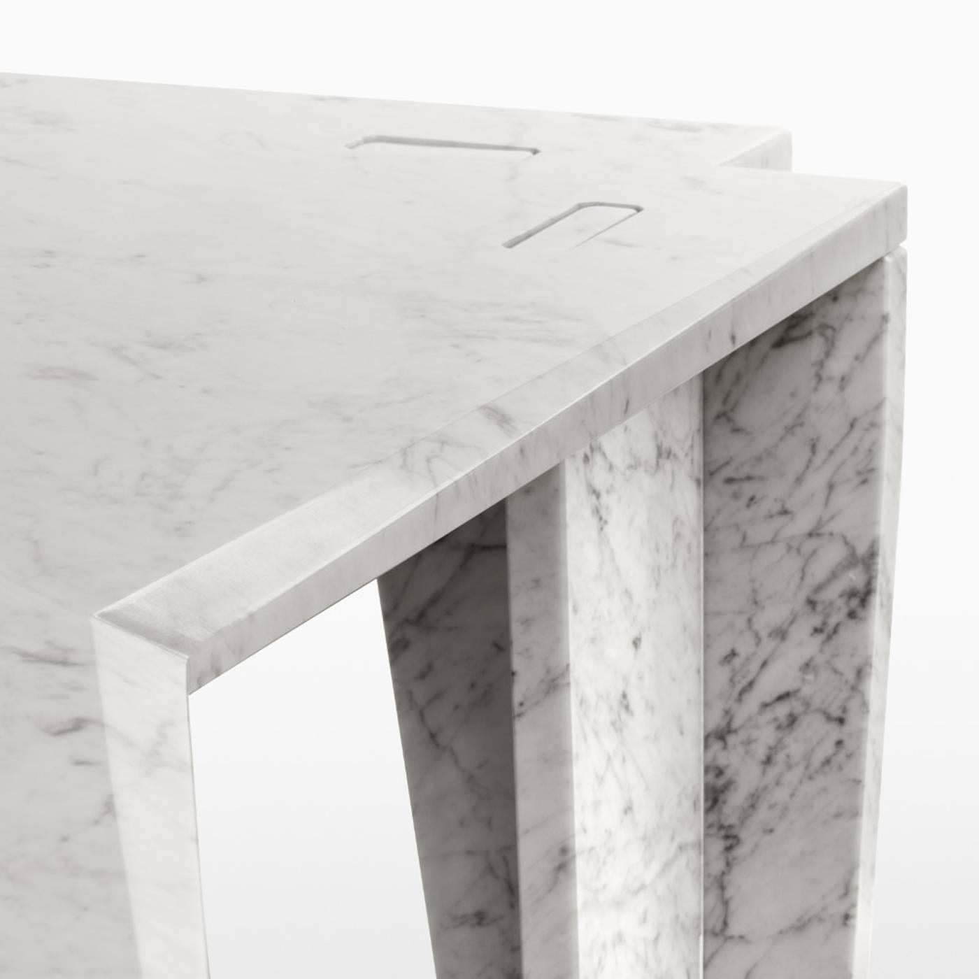 Z8 Table For Sale at 1stDibs