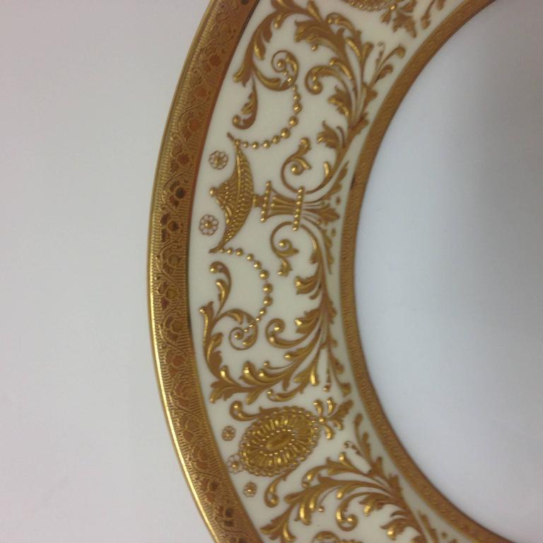 Elaborate Gilt Encrusted Set of 11 Presentation Dinner Plates For Sale ...