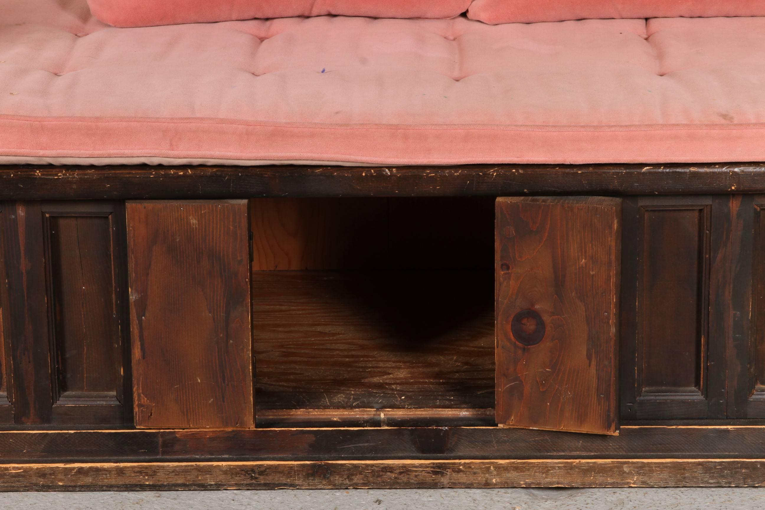 Welsh Style Tête-à-Tete at 1stDibs