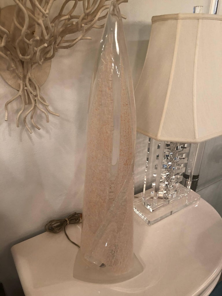 Pink Lucite Vintage Table Lamp Hollywood Regency For Sale at 1stDibs