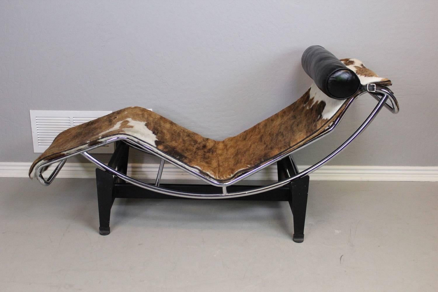Le Corbusier LC4 Chaise Lounge Manufactured by Cassina at 1stDibs