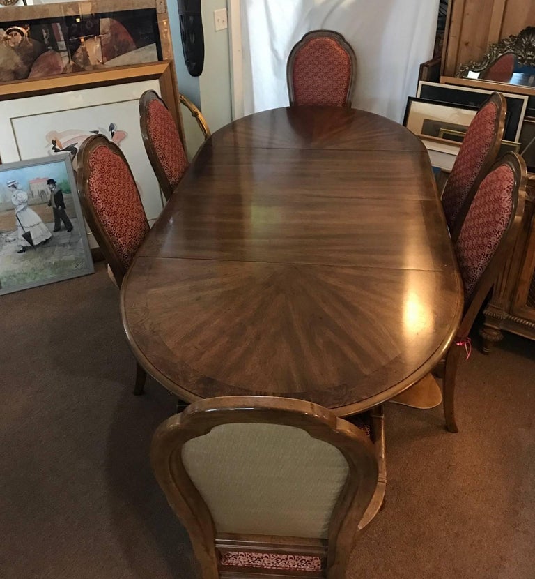 Henredon Star Burst Dining Table Set And Two Leaves At 1stdibs henredon-star-burst-dining-table-set-and-two-leaves-at-1stdibs