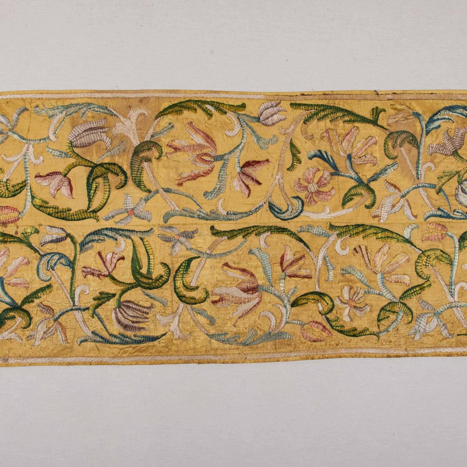 17th-18th Century Italian Silk Embroidery For Sale at 1stdibs