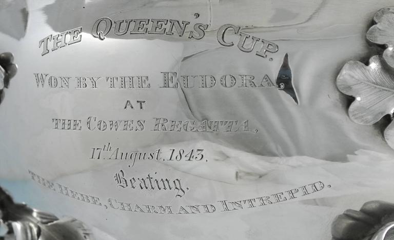 Superb Soup Tureen Cover and Stand For Sale at 1stDibs