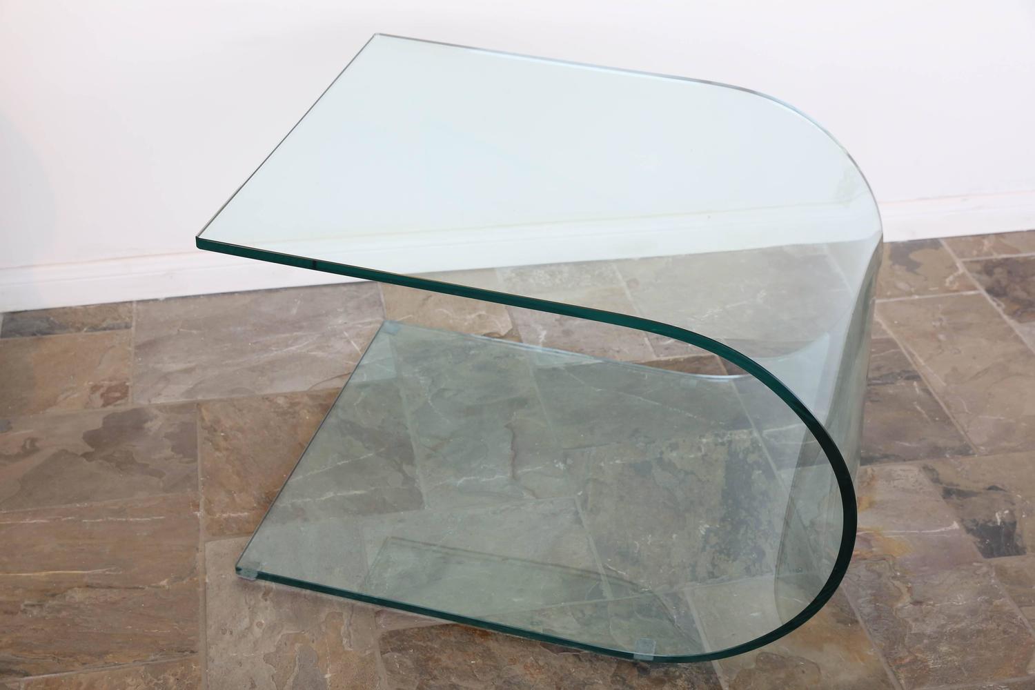 Contemporary Tempered Glass Curved Side Table For Sale at 1stdibs