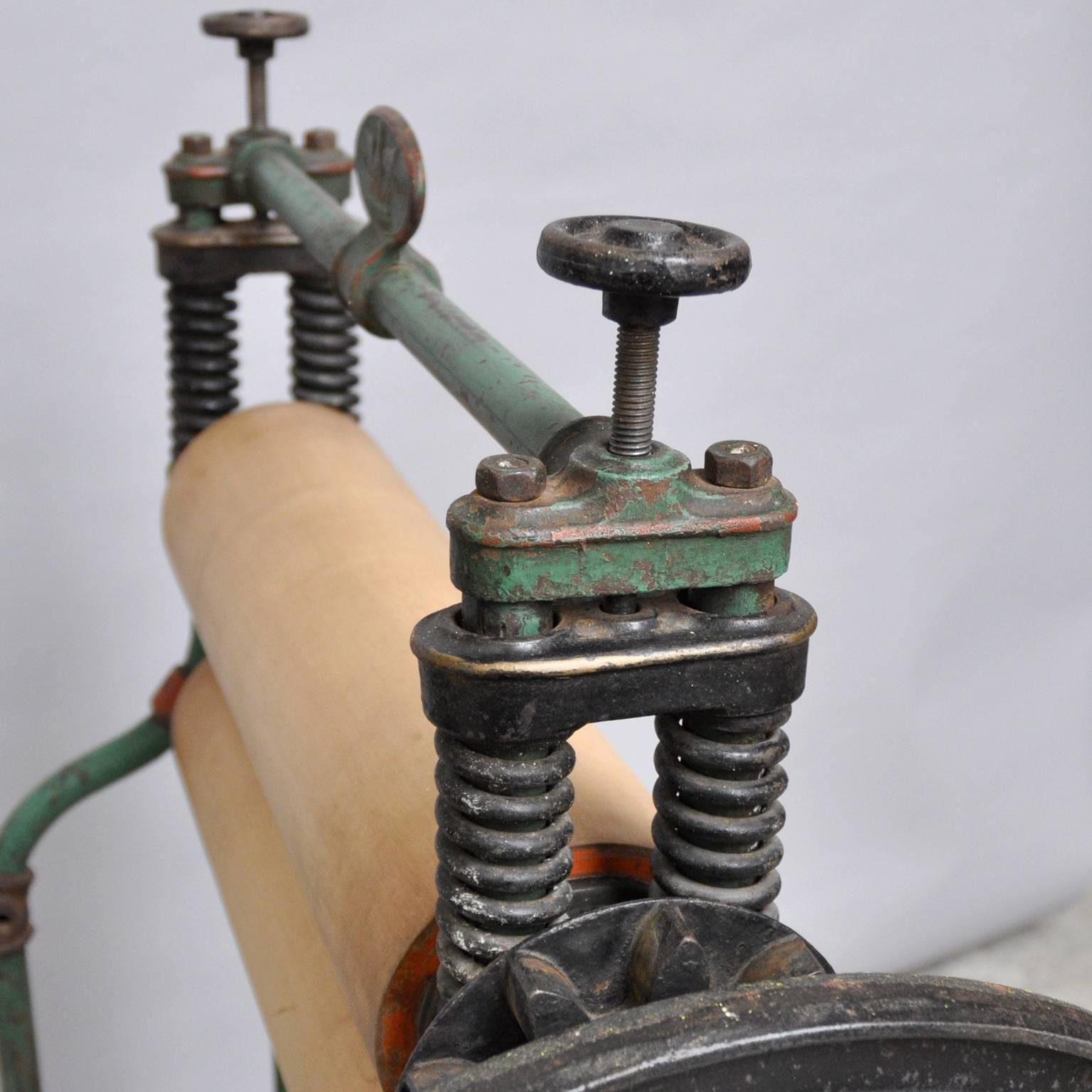 Vintage Mangle, 1920s at 1stDibs | mangle for sale, antique mangle, mangle iron vintage