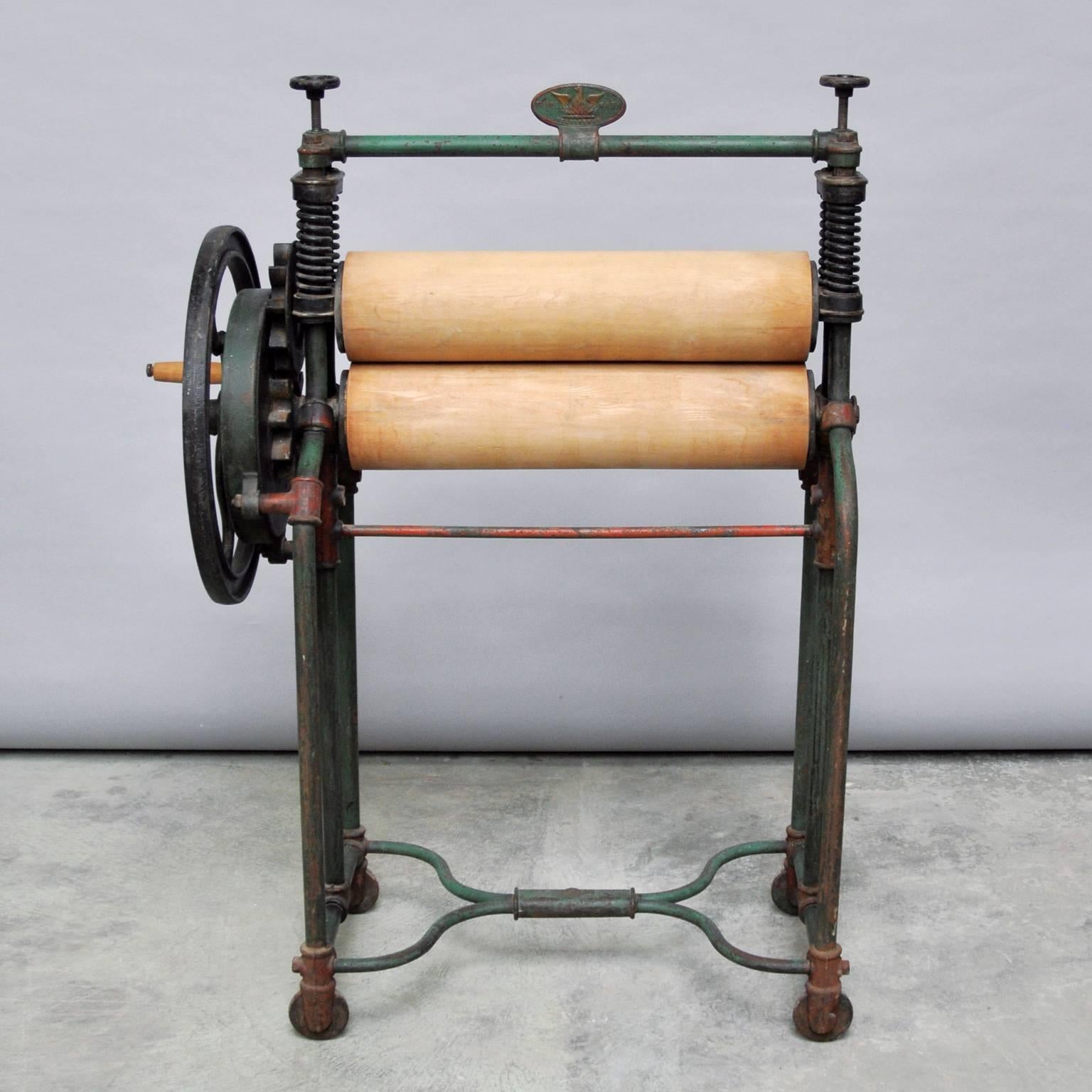 Vintage Mangle, 1920s at 1stDibs | mangle for sale, antique mangle ...