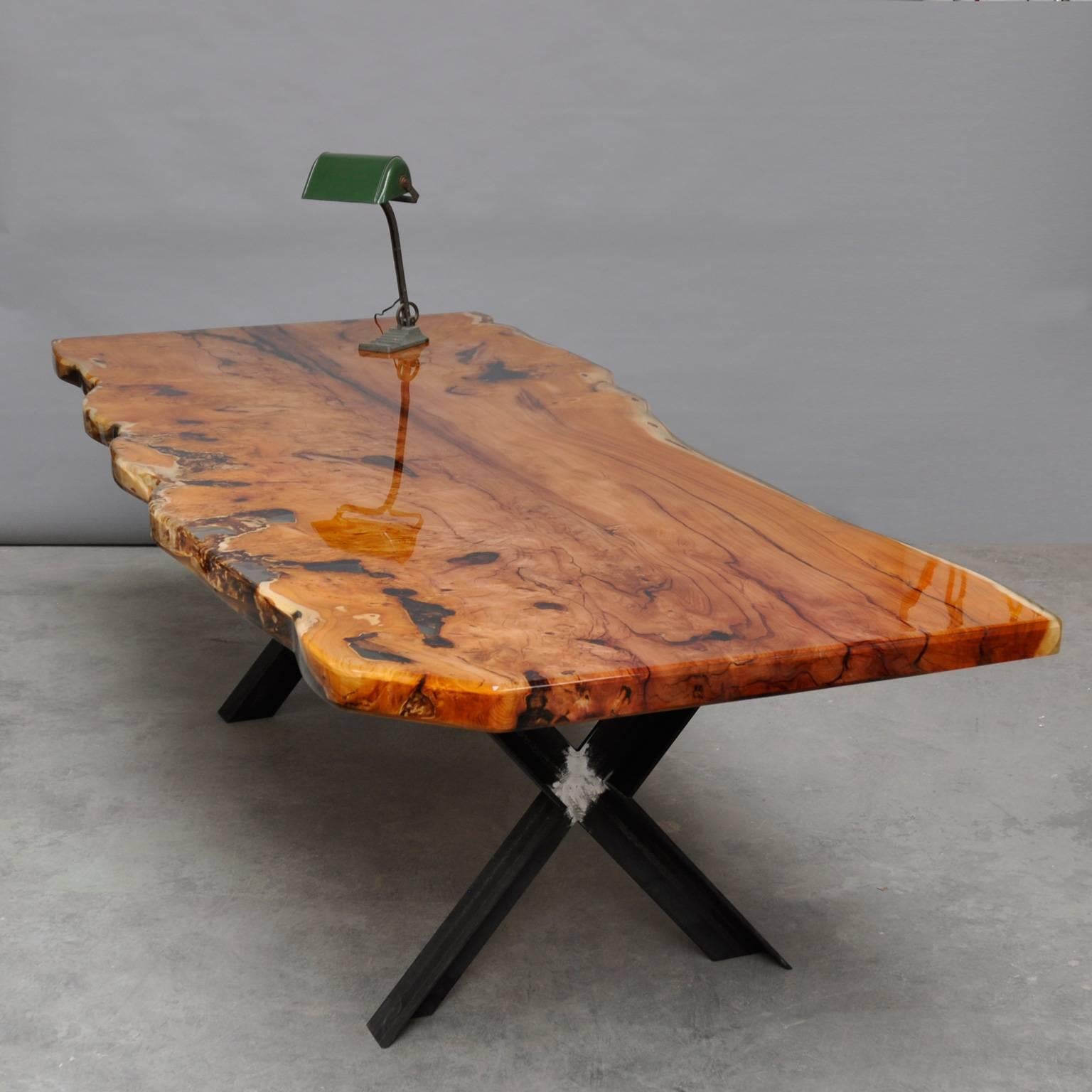 Table Made Out of One Single Piece of Wood from a 1500 Year Old Taxus ...